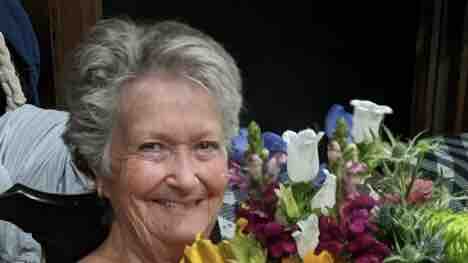 Fundraiser by Chris Johnson : Mary Wright - Hurricane Ian