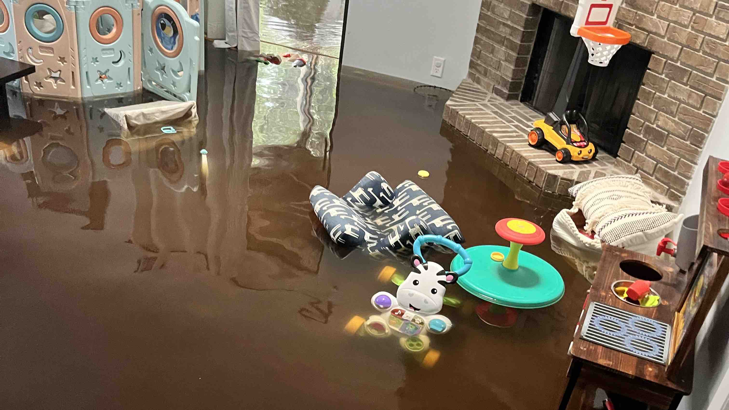 Fundraiser for Kelly Negron by Mayra Gonel : Hurricane Ian Disaster ...