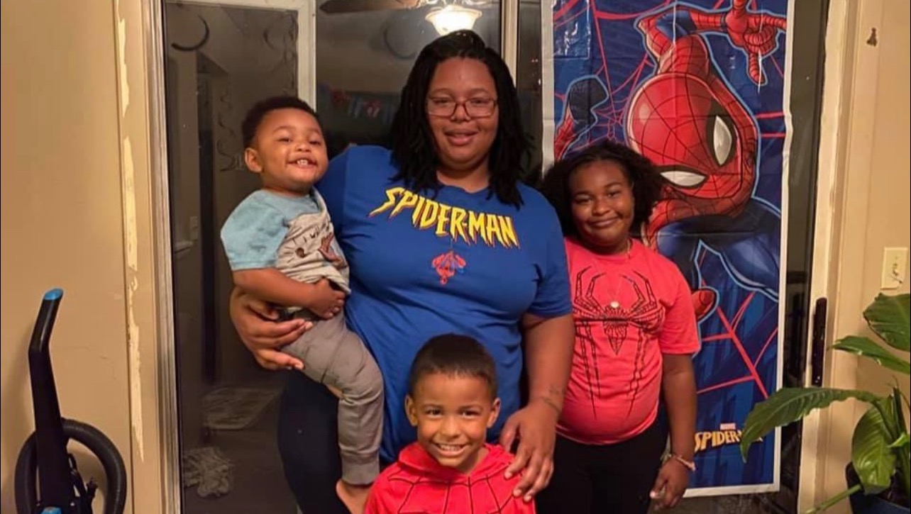 Fundraiser for Iesha Newson by Briana Light : Help Iesha and Her Family ...