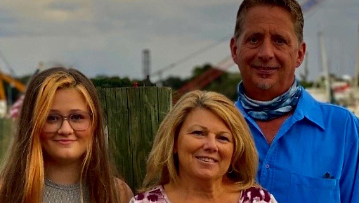 Fundraiser for Debra Palmieri by JOHN MANCINELLI : Pete and Debbie ...