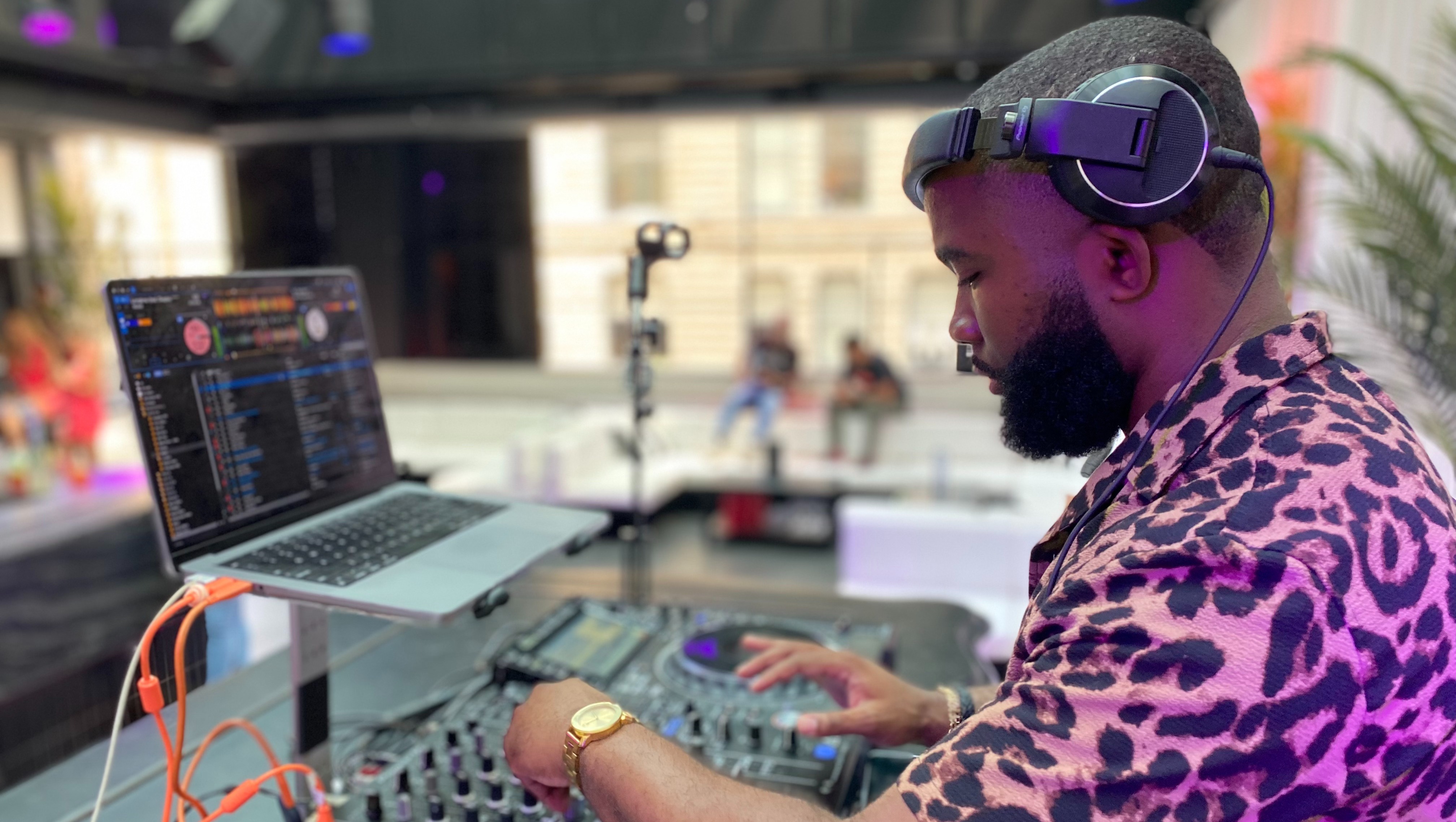 Fundraiser by Keiron Ochoa : Assist DJ Matrix with replacing his DJ laptop