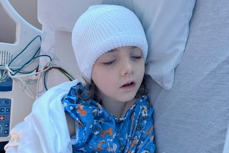 Fundraiser for Kay Stevenson by Sarah Dallas : #MiaSmiles