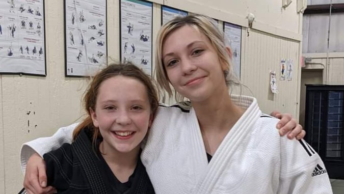 Fundraiser for chloe Abbott by Daisy Kerne : Elle & Lena Go To The Pan ...