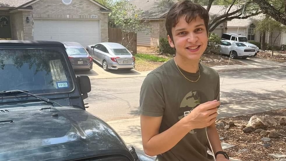 Fundraiser for Alejandro Calderon by Rene Escobedo : Matthew Calderon