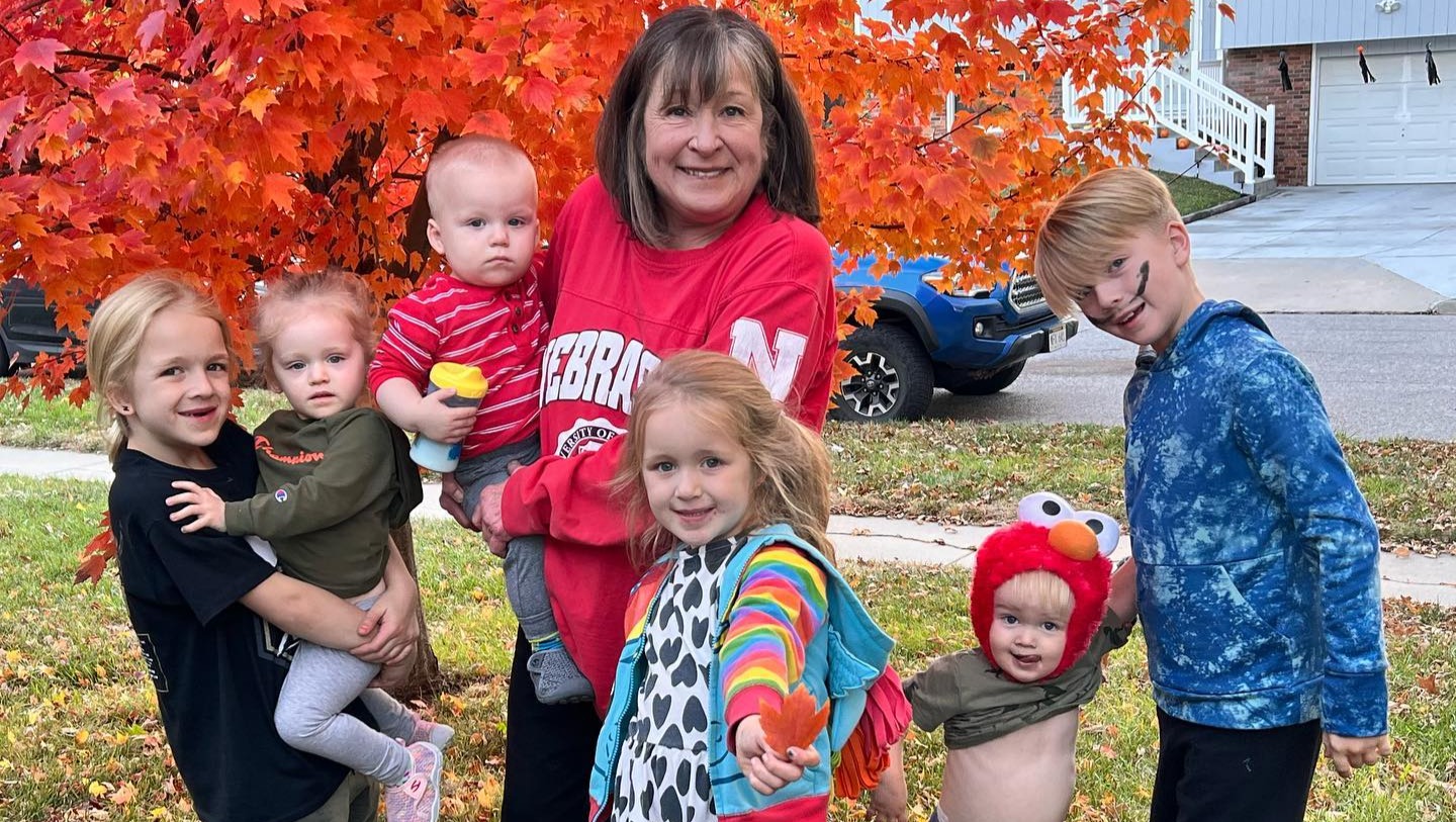 Fundraiser by Chelsea Marine : Let's help Julie with medical expenses!
