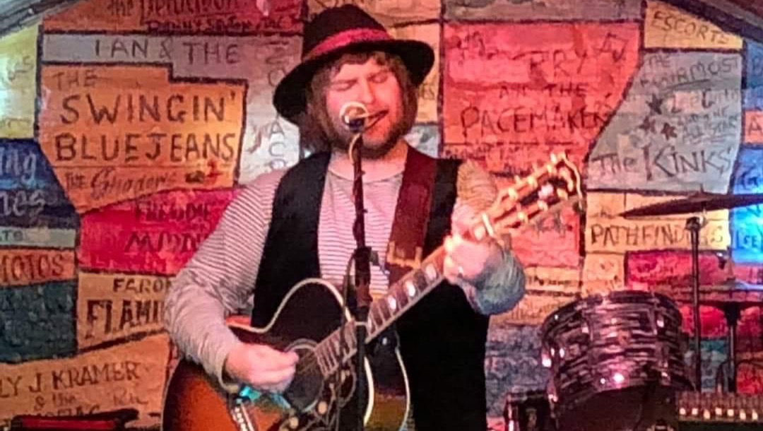 Fundraiser for Christine Parry by Felicity Price : Get a new guitar for ...