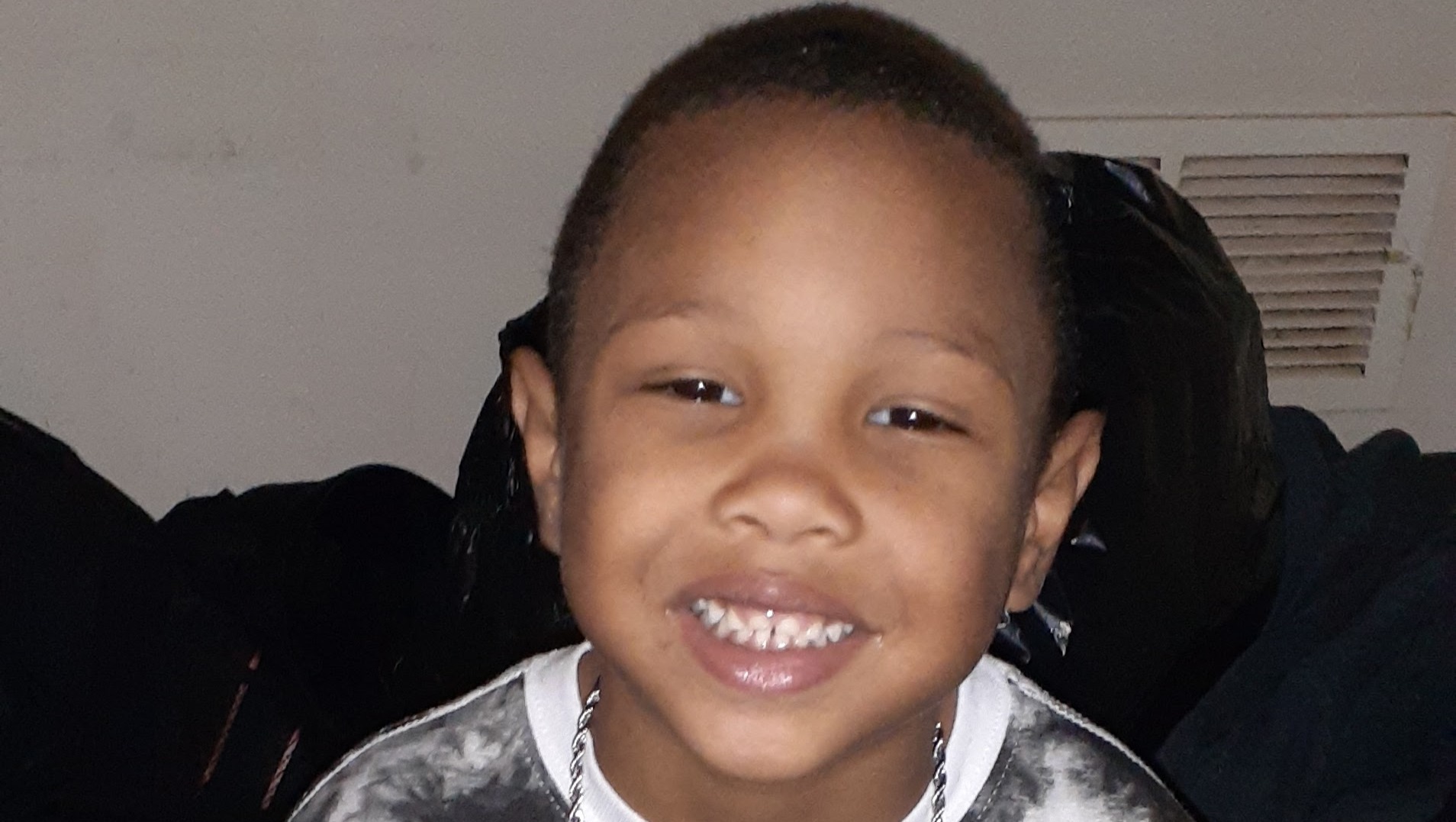 Fundraiser by Deborah Perkins : Tara Olmstead with her son's funeral!