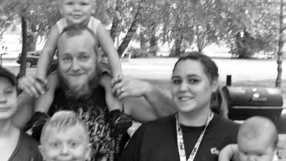 Fundraiser for Geoffrey Minter by Kari Chambers : Mom who lost job ...