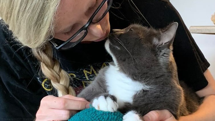 Fundraiser for Lindsey Hewson by Lisa Dixon : Gizmo’s Medical Bills