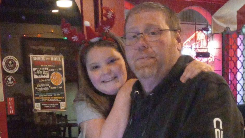 Fundraiser for Christopher Moles by Lisa Moles : House fire