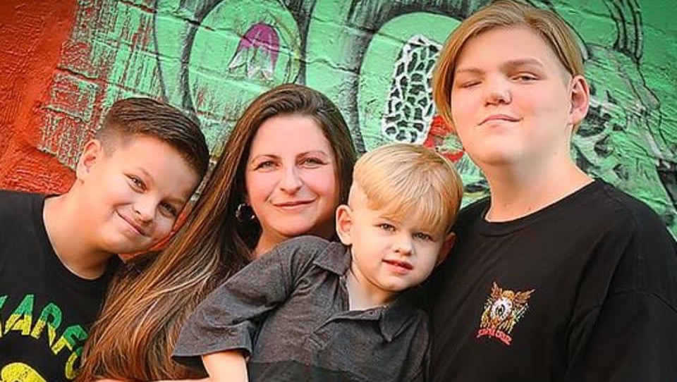 Fundraiser for Brandon Murphy by Neal Dunlap : Amanda with medical costs