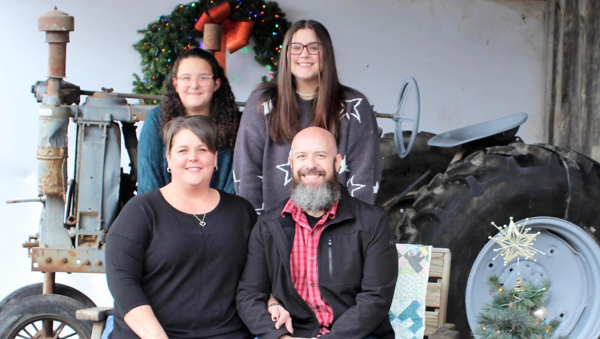 Fundraiser for Annie Latimer by Hannah Mauzey : Chris’s Medical Expenses