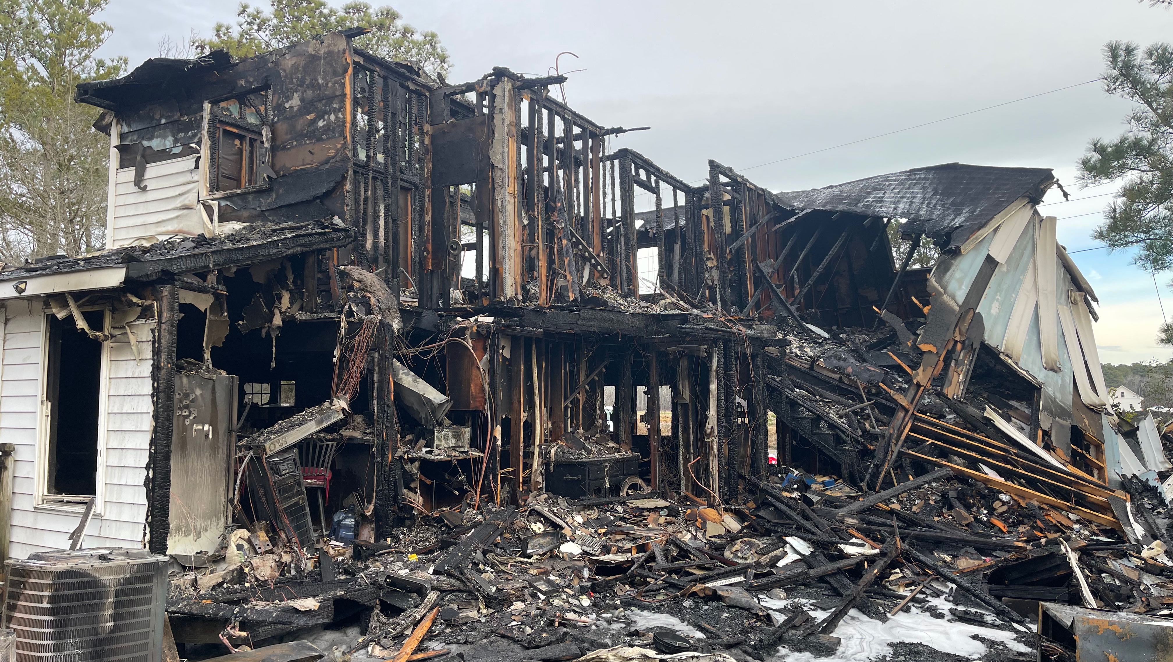 Fundraiser for David Bailey by Christina Resch : House fire help!
