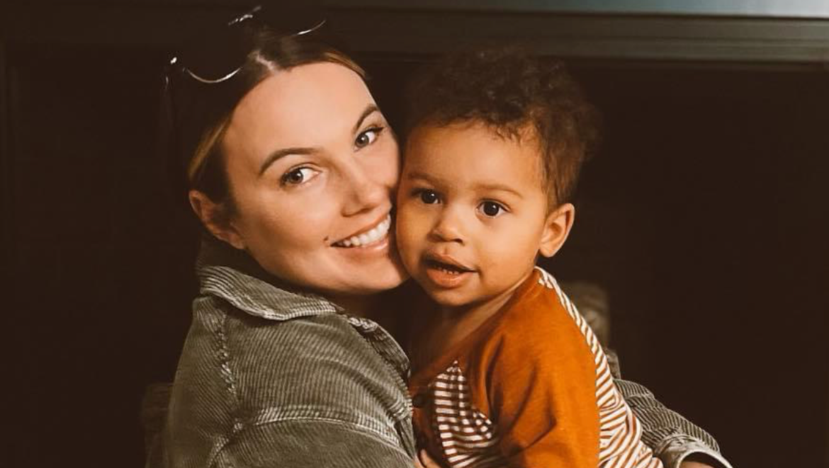 Fundraiser for Taylor Chesnut by Emily Siler : Breast Cancer