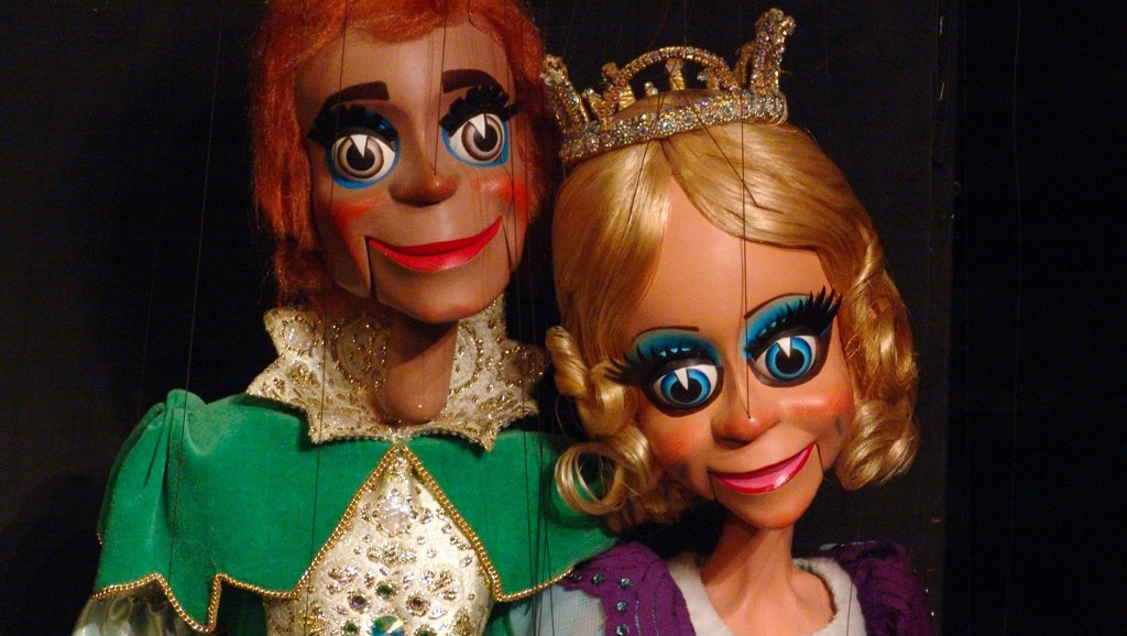 Fundraiser for Douglas Feltch by Thomas Dewoskin : Bob Kramer’s Marionettes