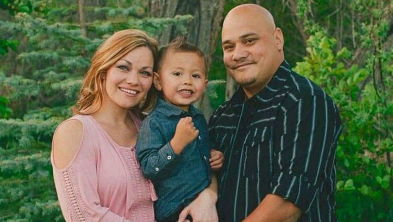 Fundraiser by Amanda Karr : Donations to Support Kelli Hanakeawe and family