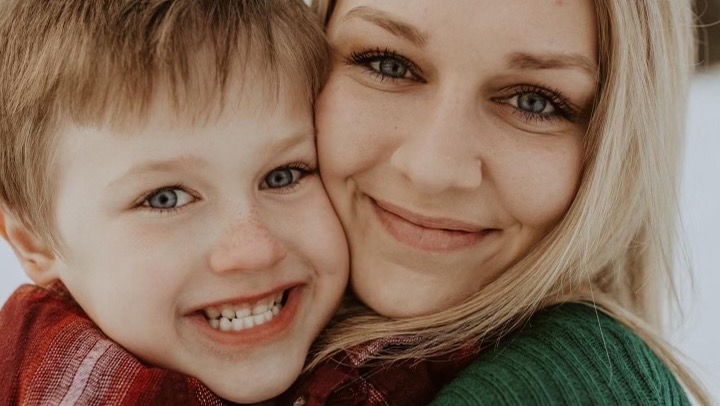 Fundraiser for Carly MacDonald by Amy Peikert : Blake Knott Medical Help