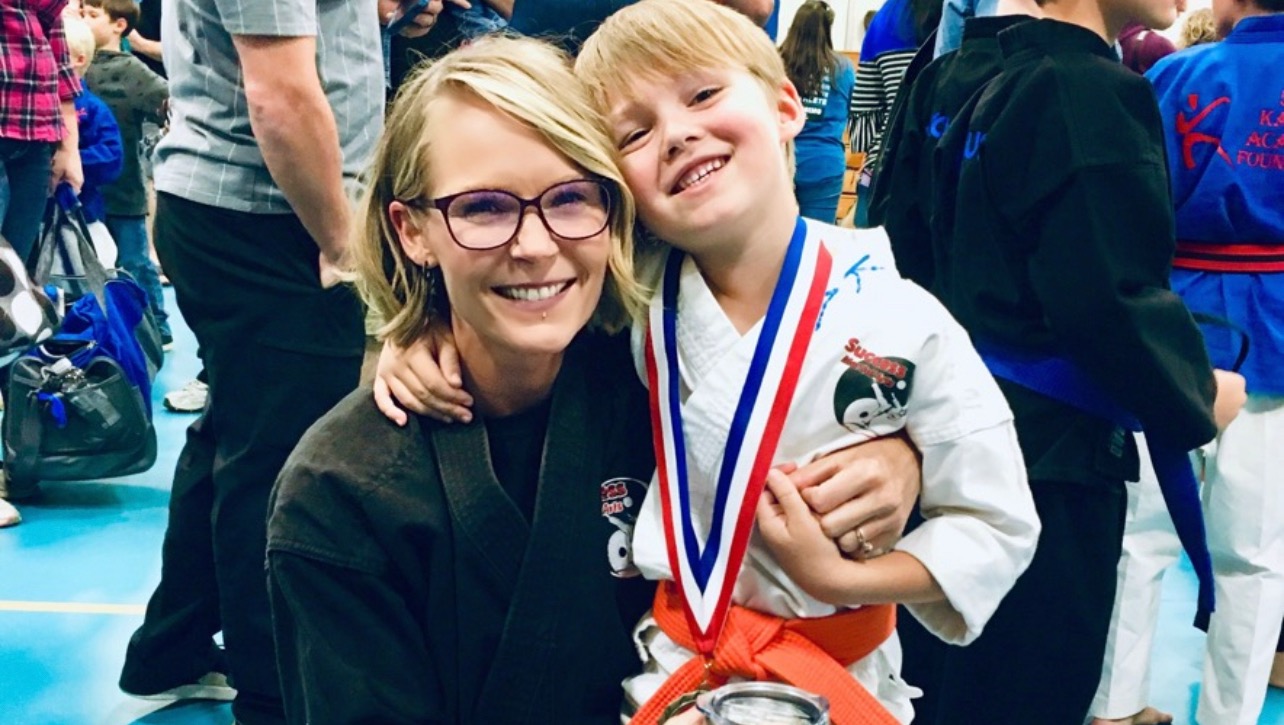 Fundraiser for Suzanne Denault by Leslee Fleer : Medical support for ...