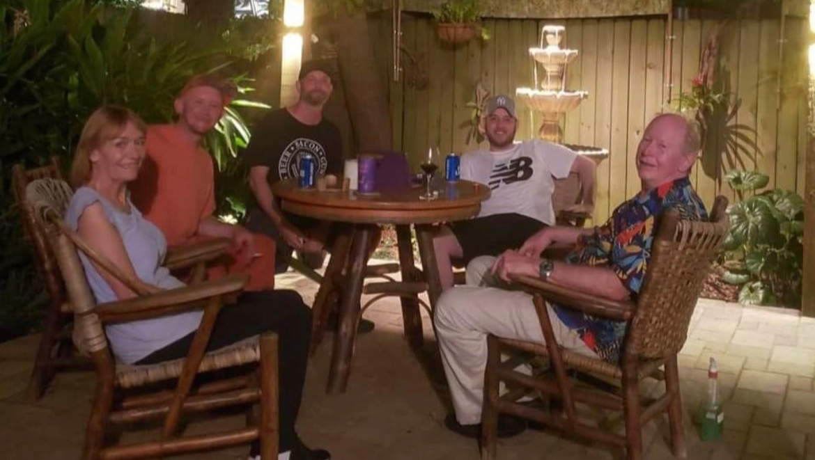 Fundraiser by Caitie Collis : Bring James home to say goodbye to Bobby