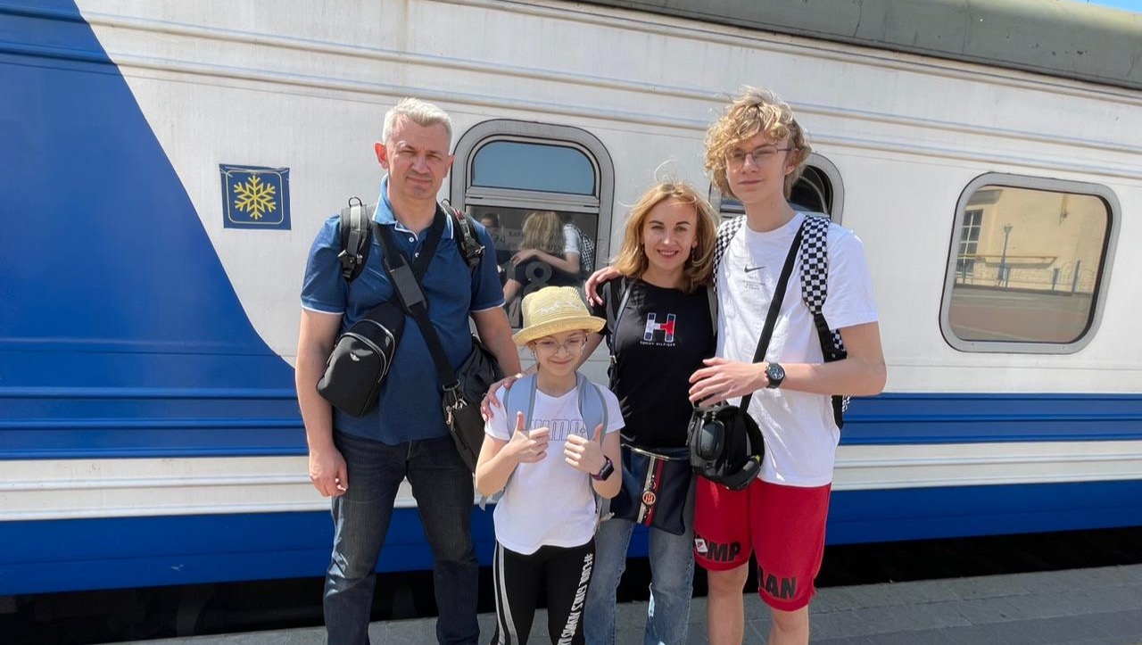 Fundraiser by Laura Adler : Help Resettle a Ukrainian Refugee Family to ...