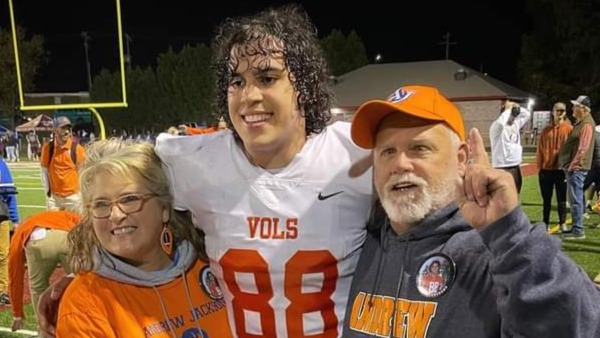 Fundraiser for Lisa Williams by Jenna Deese : Love for Mike and Lisa