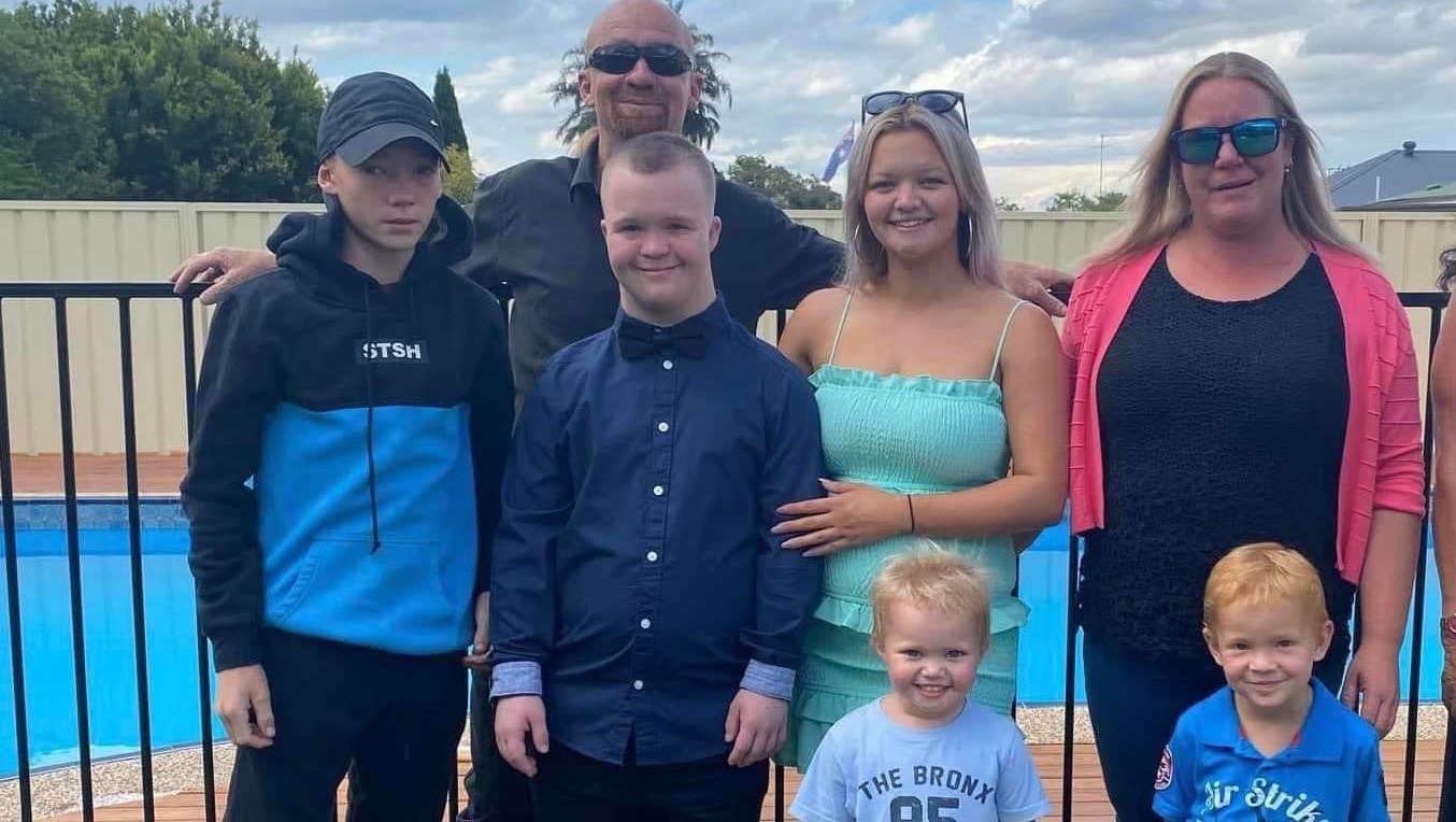 Fundraiser by Khobie Hilditch : Craig Hilditch (bluey)