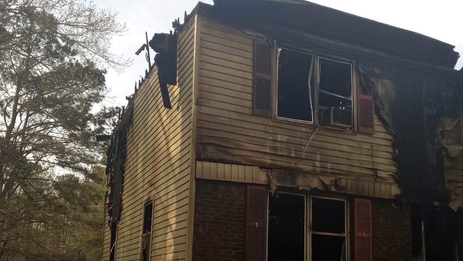 Fundraiser for June Jones by Sherri Gilliam : DEATH AND HOUSE FIRE