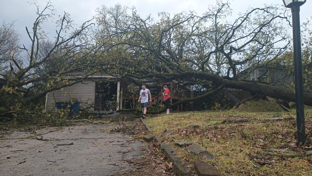 Fundraiser for Kathleen Richardson by Charis Cook : AR Tornado damage ...