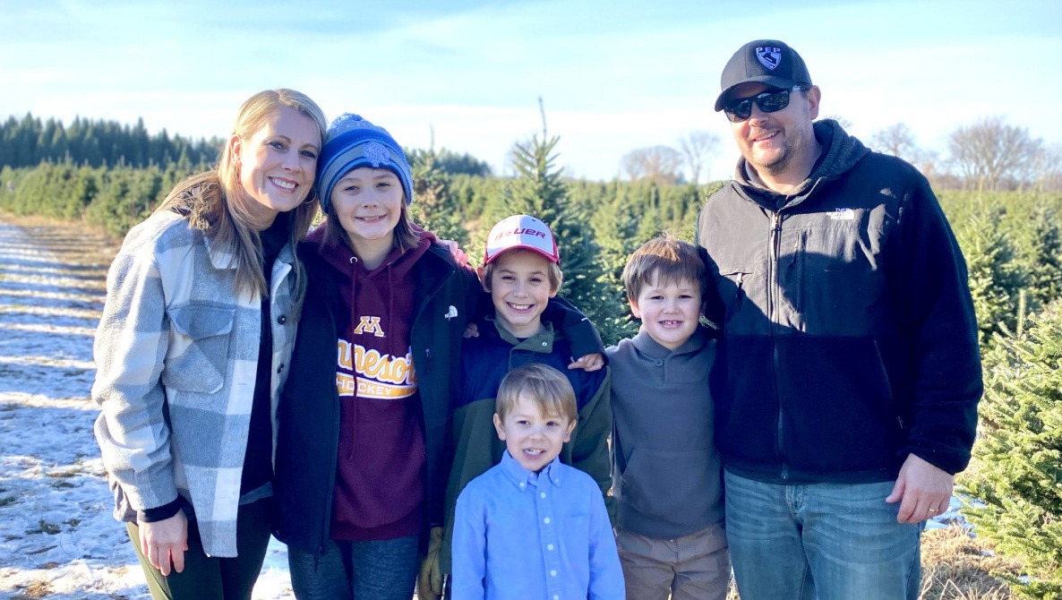 Fundraiser for Ariana Mosier by Molly Lueck : Mitts Off for Mosier