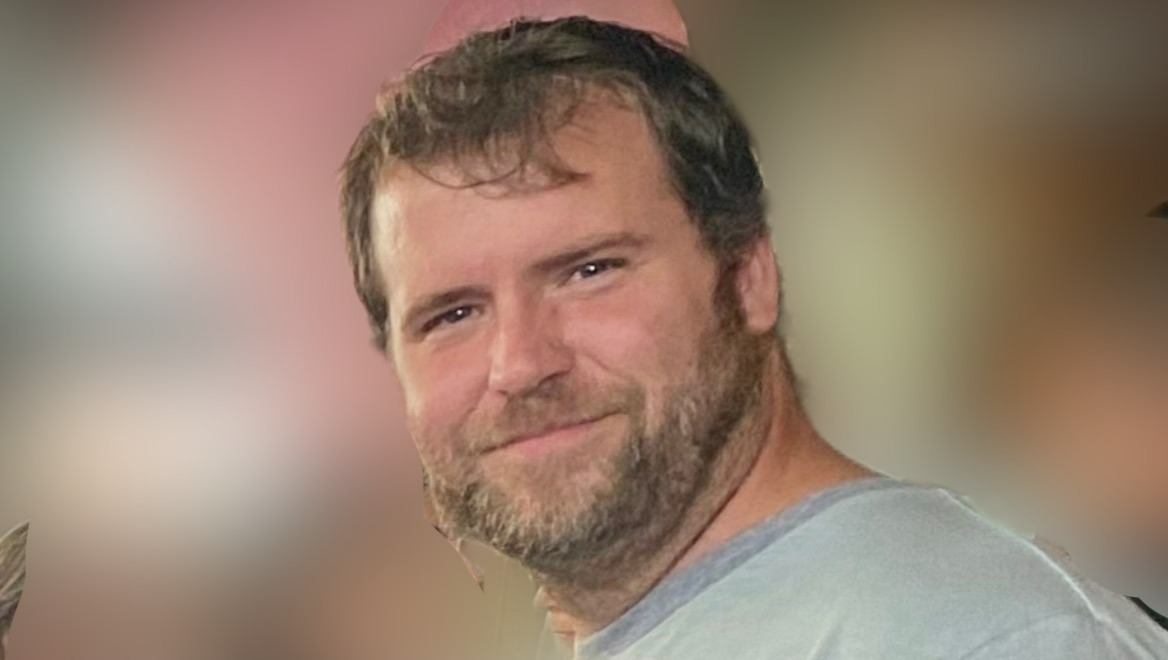 Fundraiser by Vicki West : Troy Benton's family