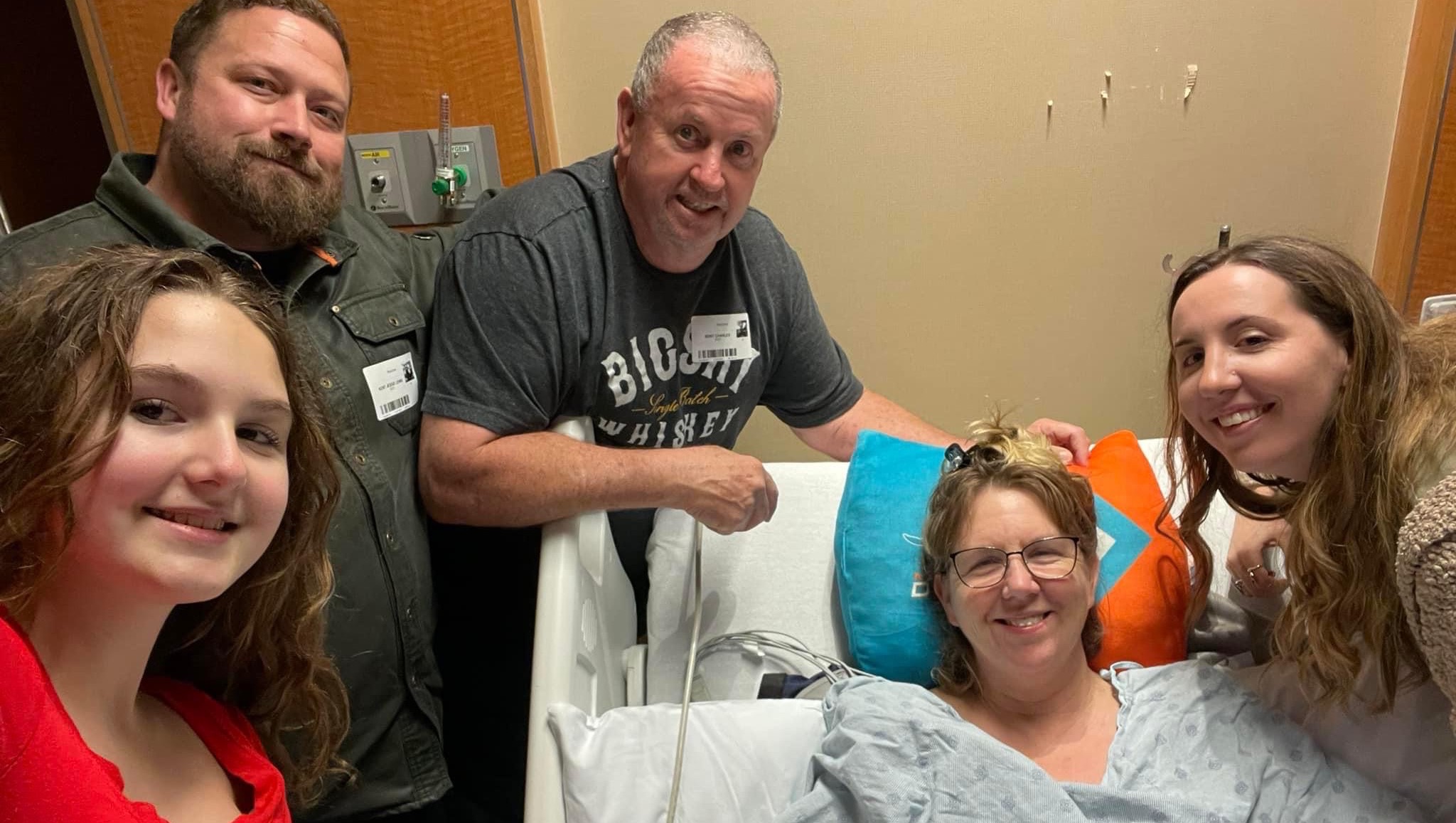 Fundraiser for Lorrynn Kent by Korinna Lauer : Lynn Kent’s Medical and ...