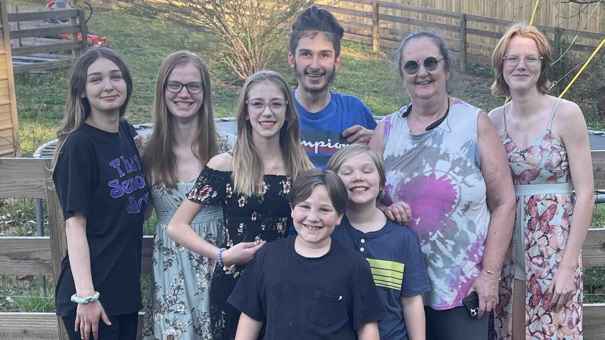 Fundraiser for Peggy Ritter by Dennis Acey : Momma Bear in Need