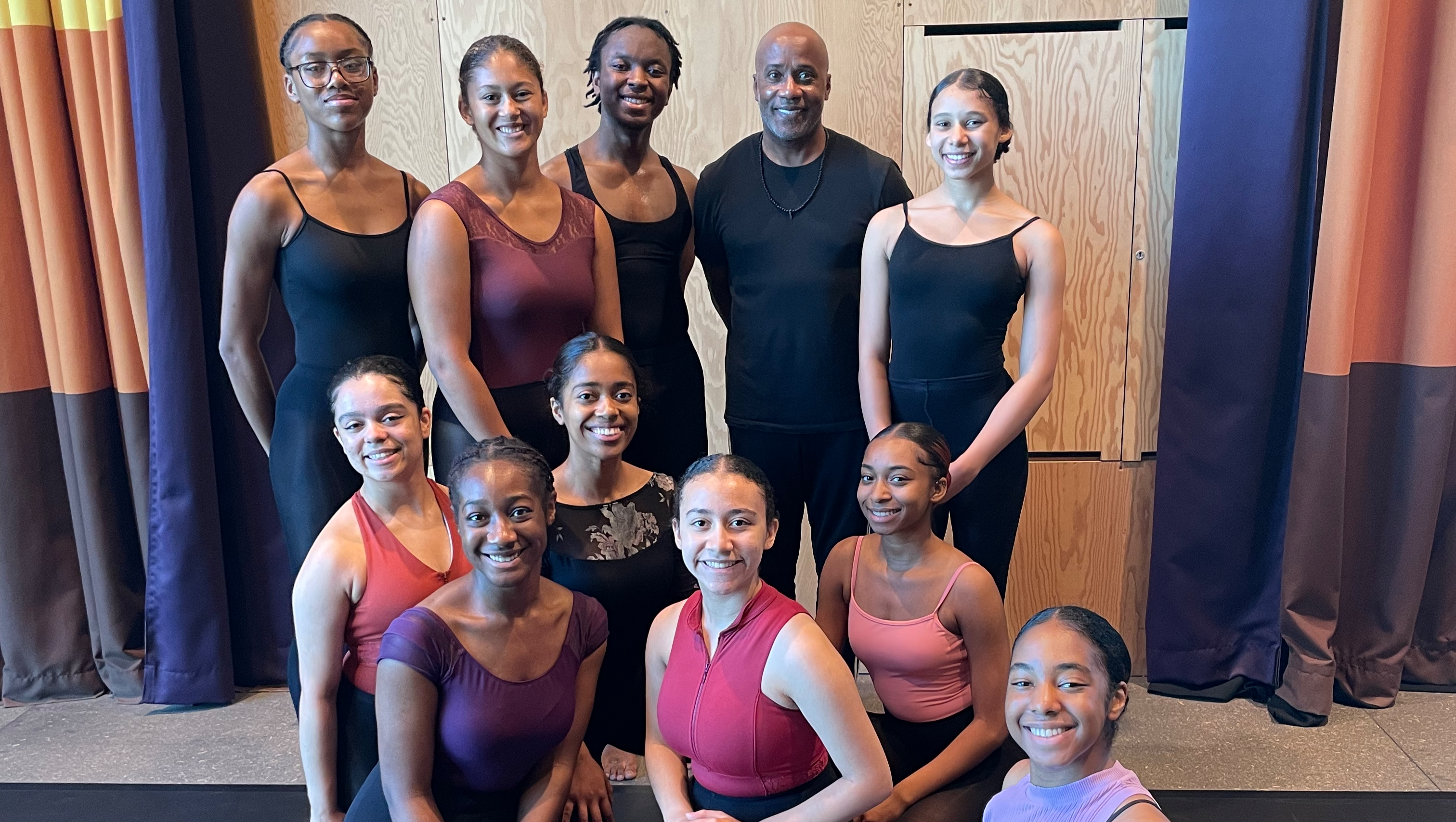 Fundraiser by Kamara Gray : Support our dancers to get to New York!