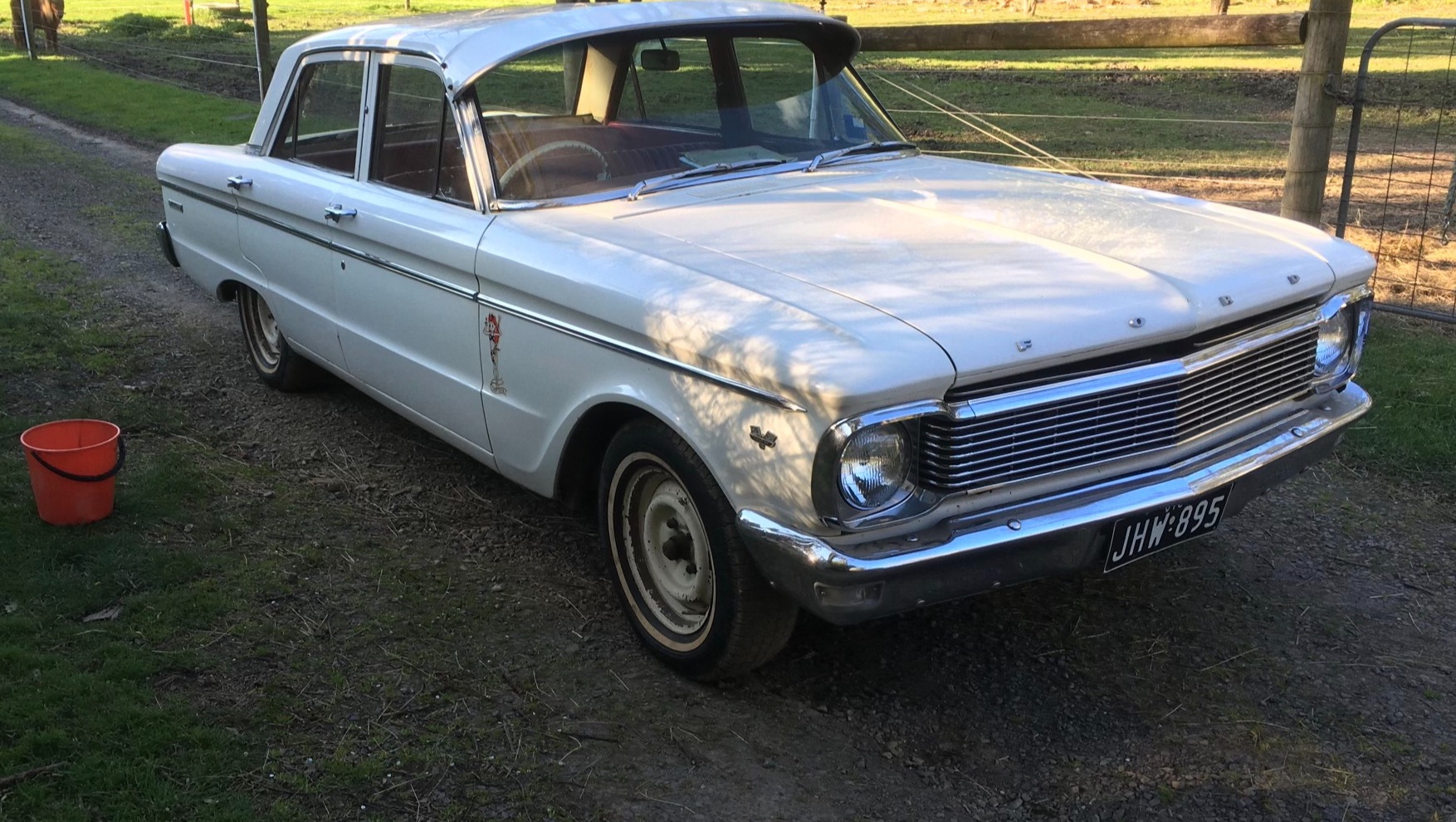 Fundraiser by James Ledingham : Let's help get Leah back on the road!