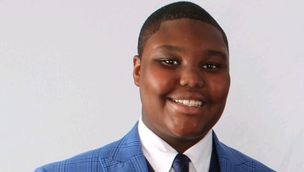 Fundraiser by Erica Stribling : FUTURE DR. NEEDS HELP TO ACCEPT AWARD!