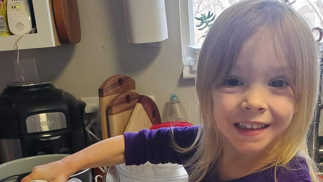 Fundraiser for Gretchen Larson by Sarah Moody : Love for the Larsons