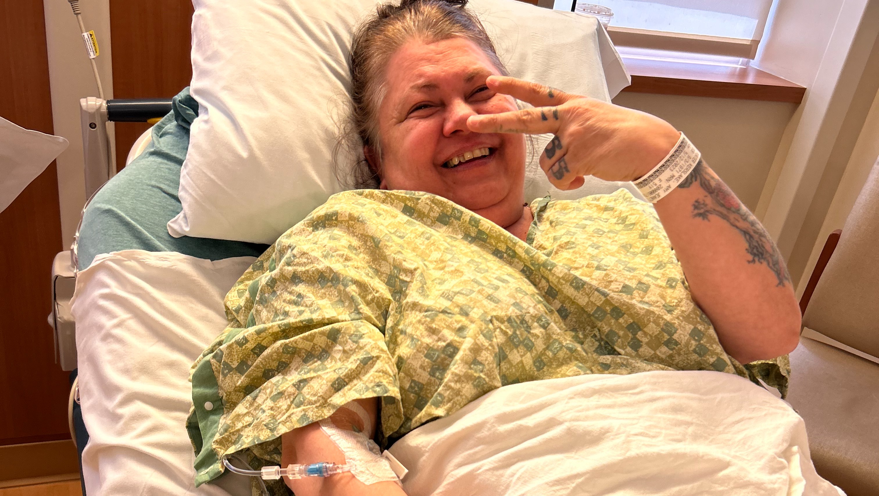 Fundraiser by Gabriel Gardiner : My mother's surgery