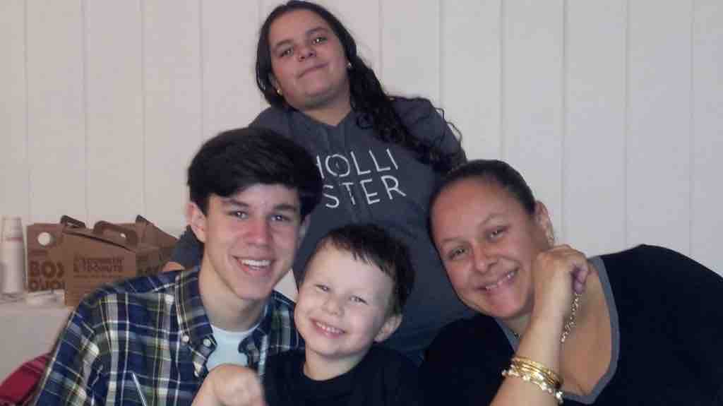 Fundraiser for Shianne Pavao by Drew Peckham : Help put a loved mother ...