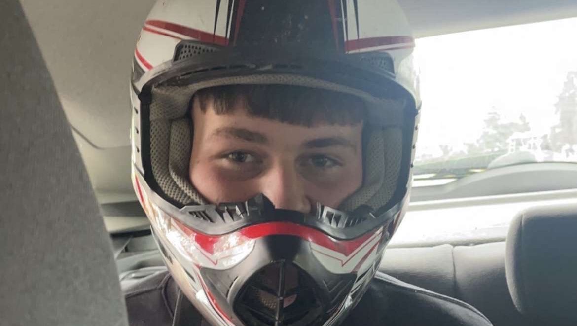 Fundraiser for James Dineen by George Thomas : Miles Benfield Funeral