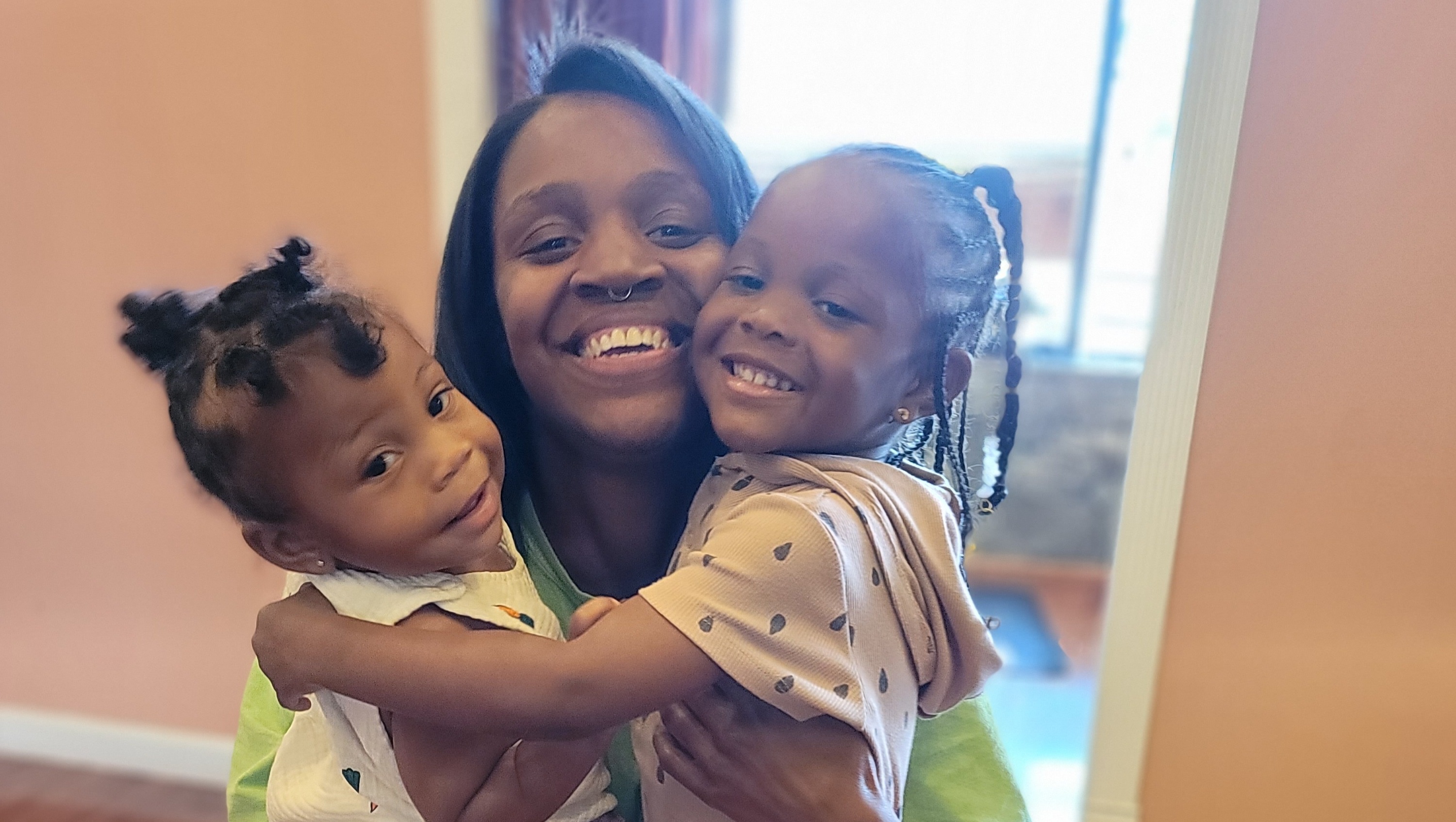 Fundraiser for Octavia Snead by Shannon Mullen : Helping our friend get on her feet