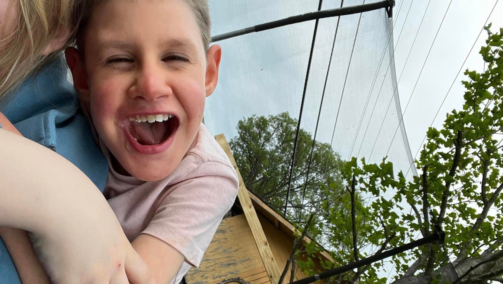 Fundraiser for Bo Derden by Charlene Smith : Abrams funeral expenses