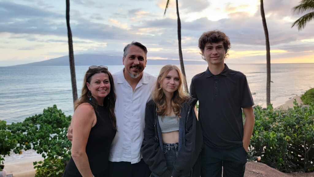 Fundraiser for Jonathan Melikidse by anna gunn : Melikidse Family Lahaina Fire Help