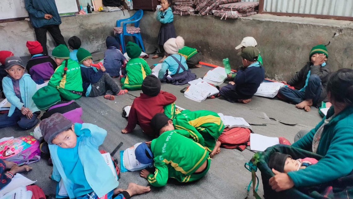 Fundraiser by Anna Gutu : Rebuild the school in Laprak, Nepal