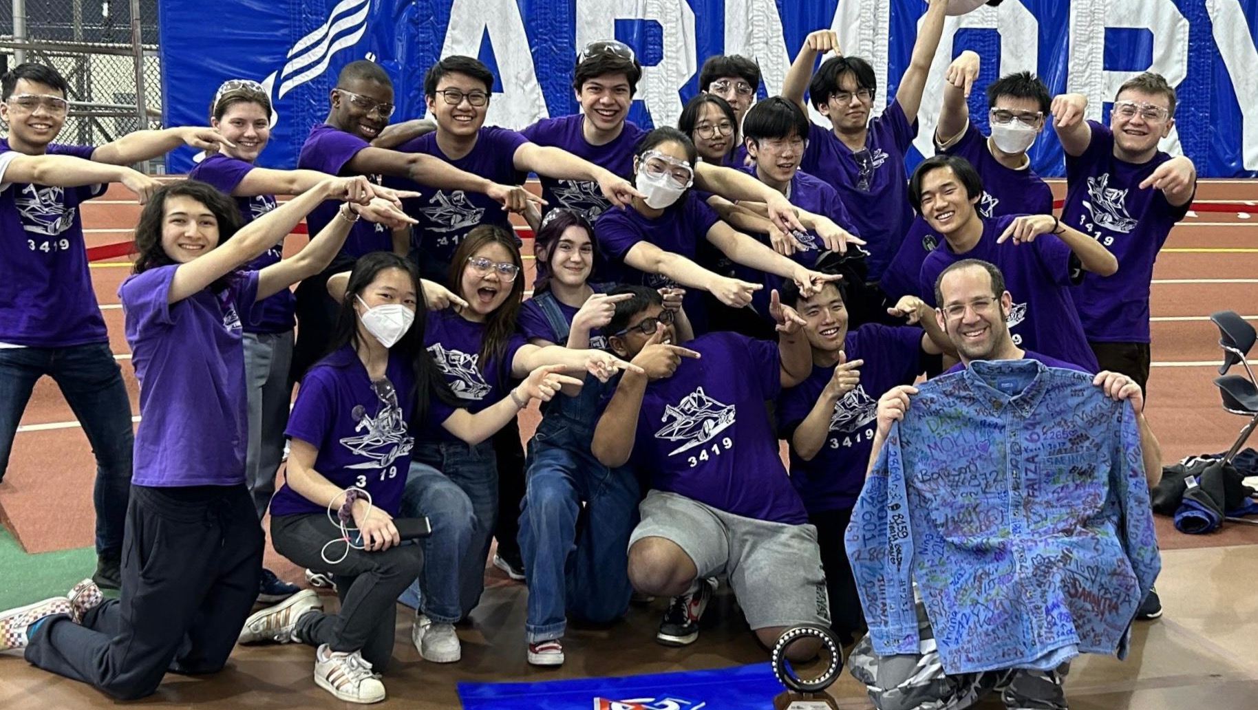 Fundraiser by Sophie Renault : Bring the RoHawks FTC Team to Life