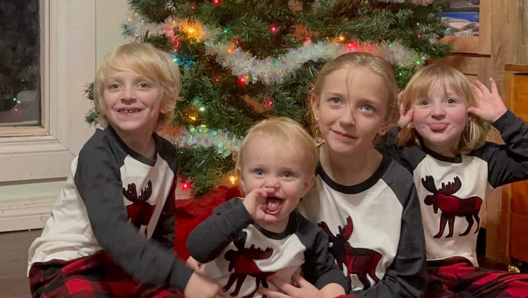 Fundraiser for Dirk Crans by Haley Trimble : Family of 7 Lost Everything