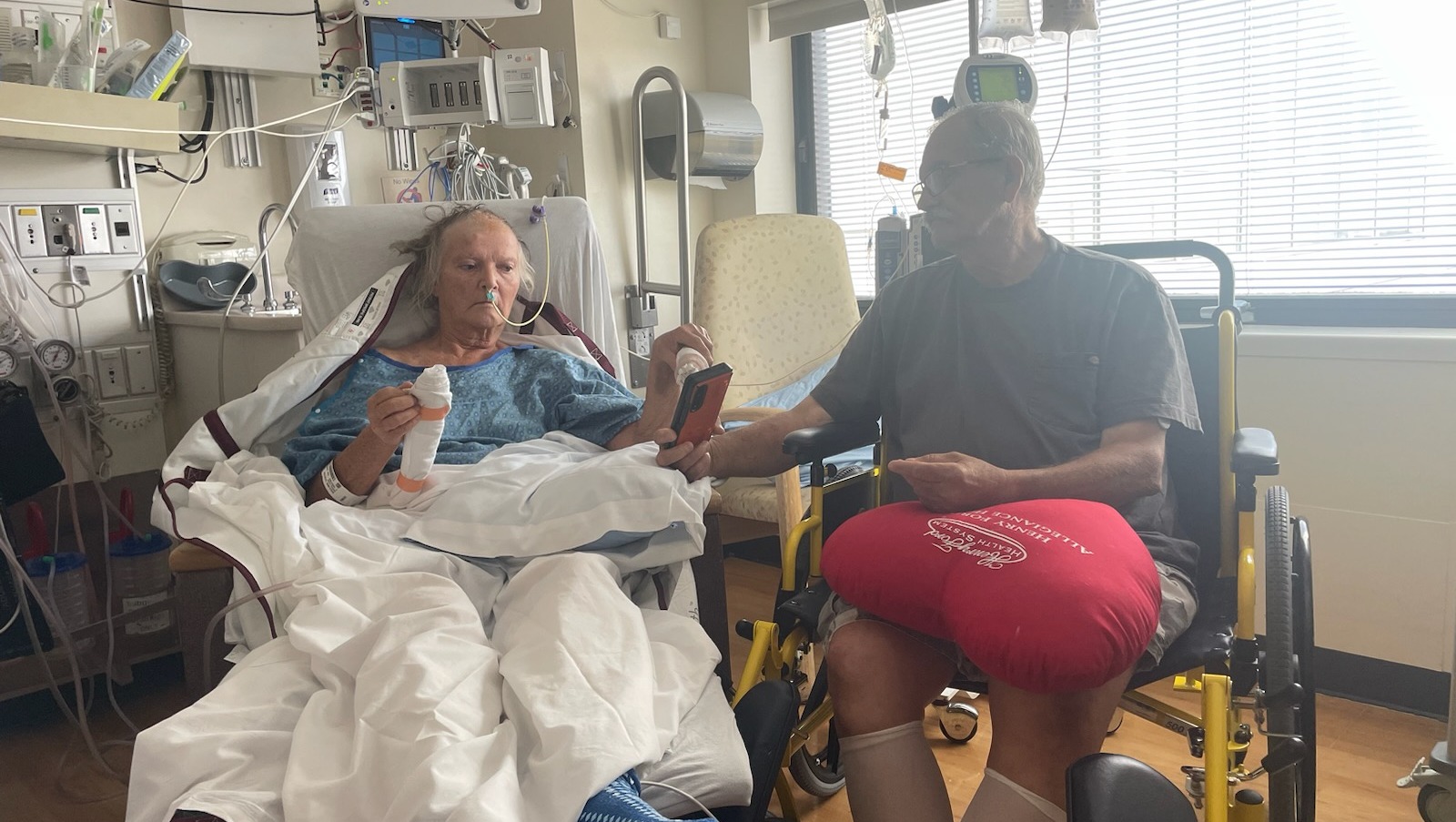 Fundraiser by Stacy Lindahl : Emergency with both parents