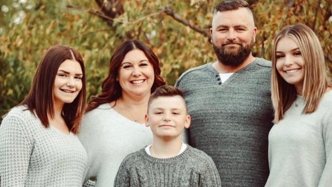 Fundraiser by Jason Shaw : Chris Senft and family