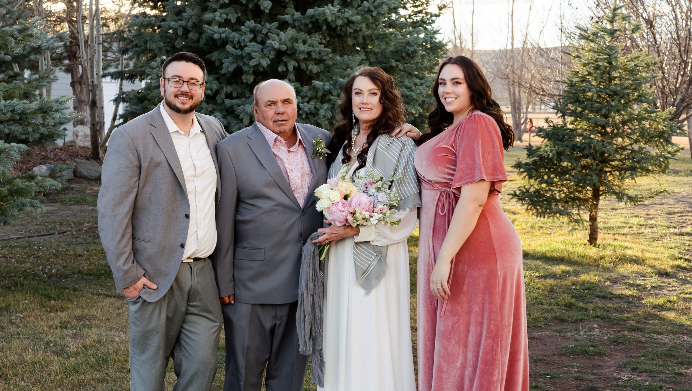 Fundraiser by Amanda Jefferies : Brenda & The Straw Family