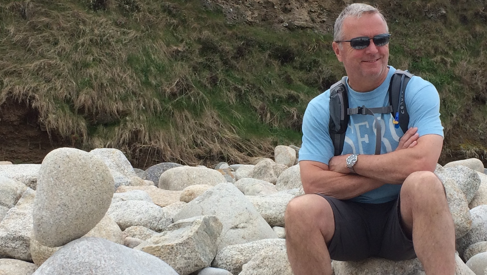 Fundraiser by sarah-jane Goodacre : Defibrillator in memory of Jon Holt