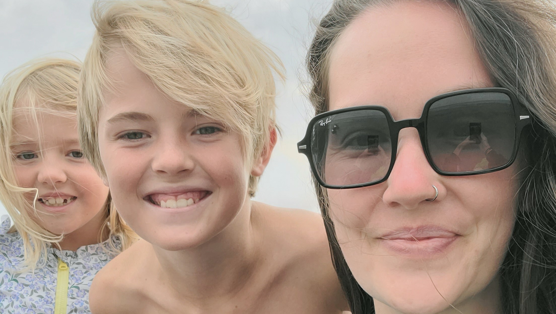 Fundraiser by Lindsay Gray : Reuniting a mother with her children